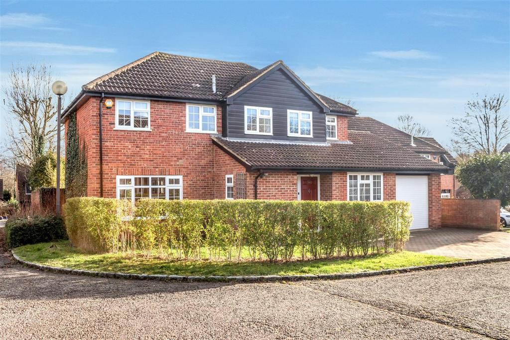 Lower Stonehayes, Great Linford... 4 bed detached house - £584,995