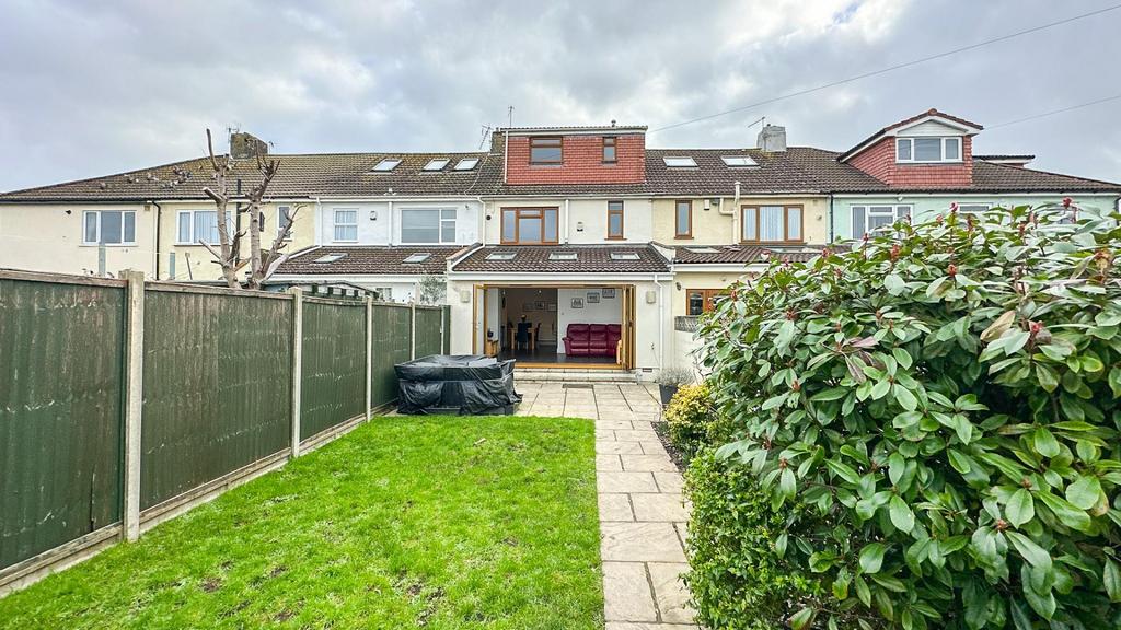Swiss Drive, Ashton Vale, Bristol, BS3 4 bed terraced house - £510,000