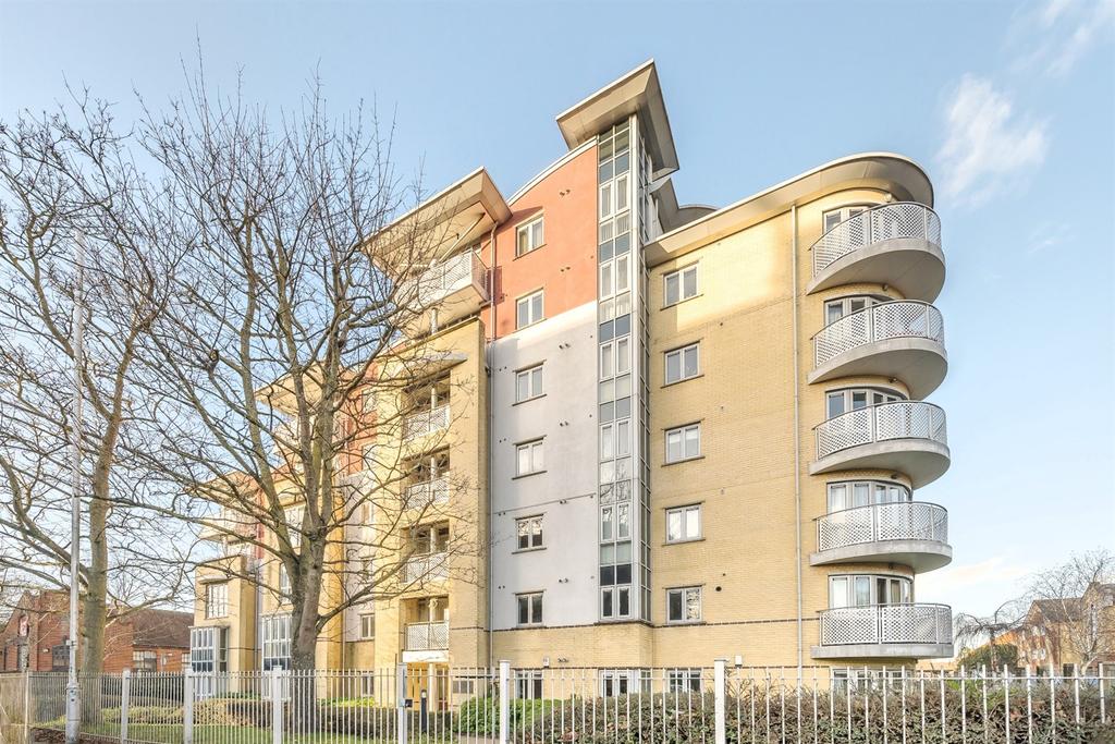 The Pinnacle, Kings Road, Reading, RG1 2 bed apartment - £1,600 pcm (£ ...