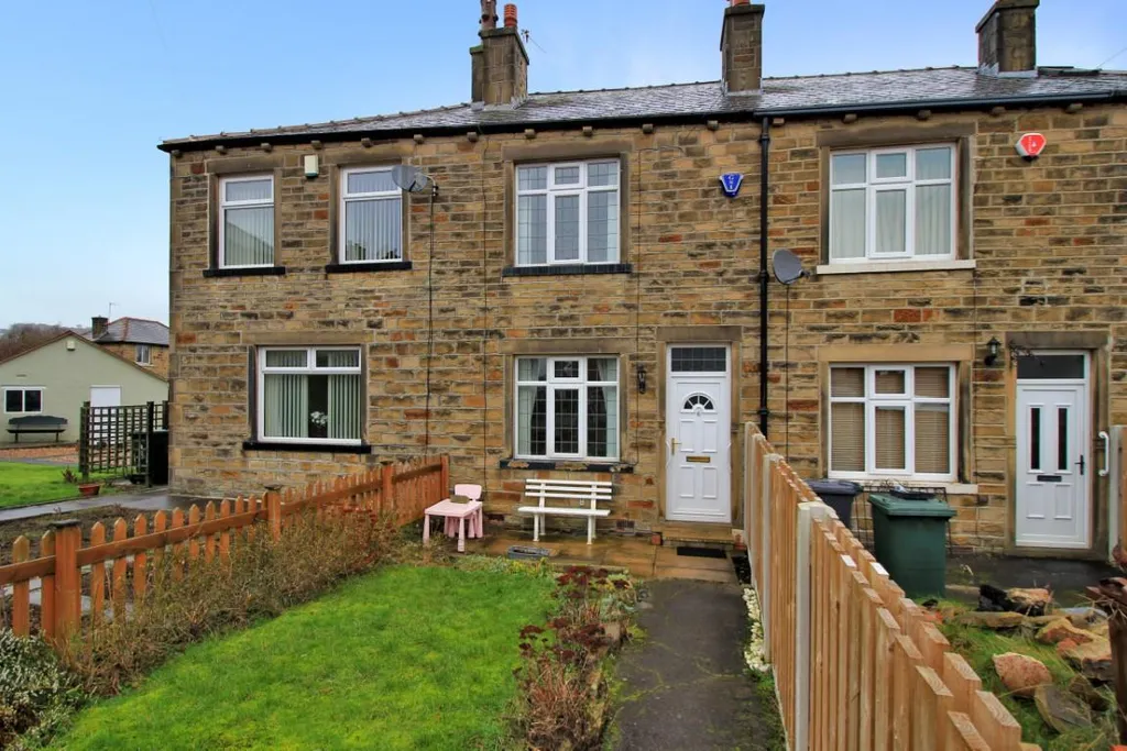 Arncliffe Avenue, Keighley, West... 2 bed terraced house - £100,000