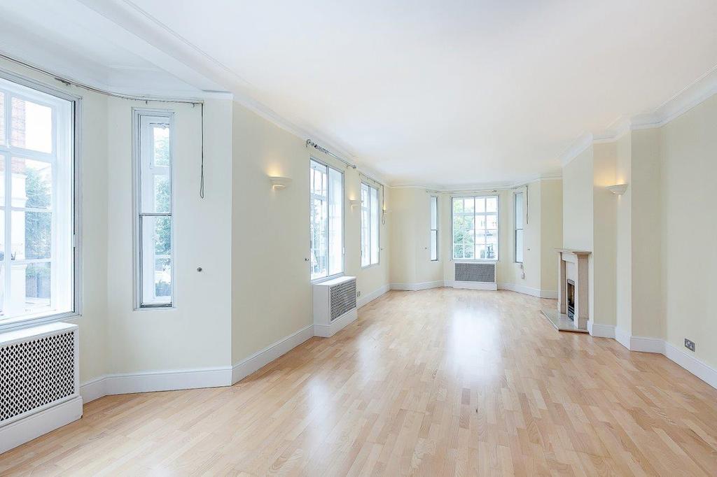 Phillimore Court, Kensington High Street, London, W8 3 bed apartment ...