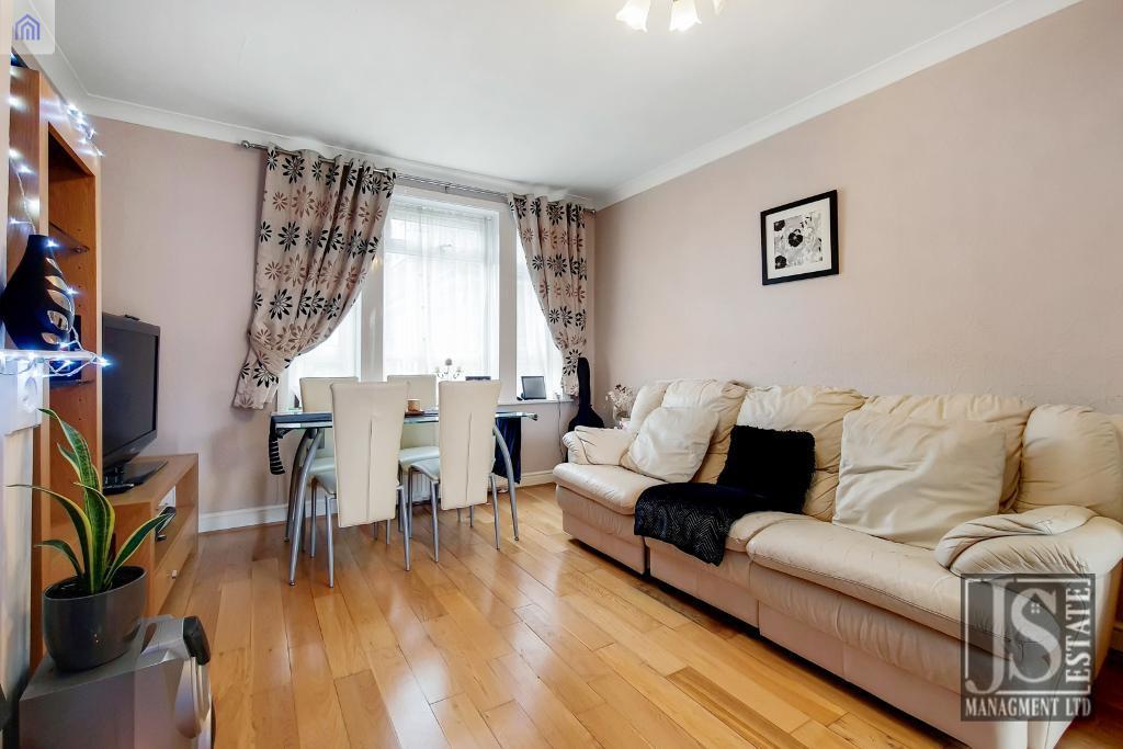Swallands Road, London, SE6 3HG 3 bed semi-detached house - £380,000