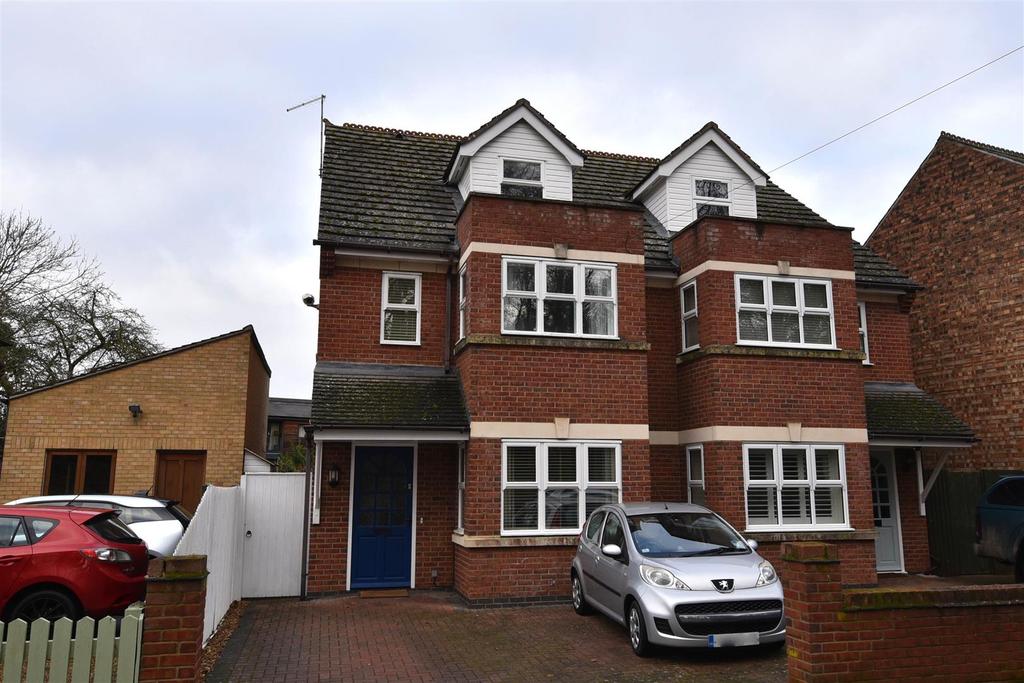Barnack Road, Stamford 4 bed townhouse - £599,995
