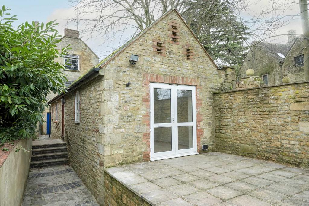 West Street, Chipping Norton 1 bed detached house - £225,000