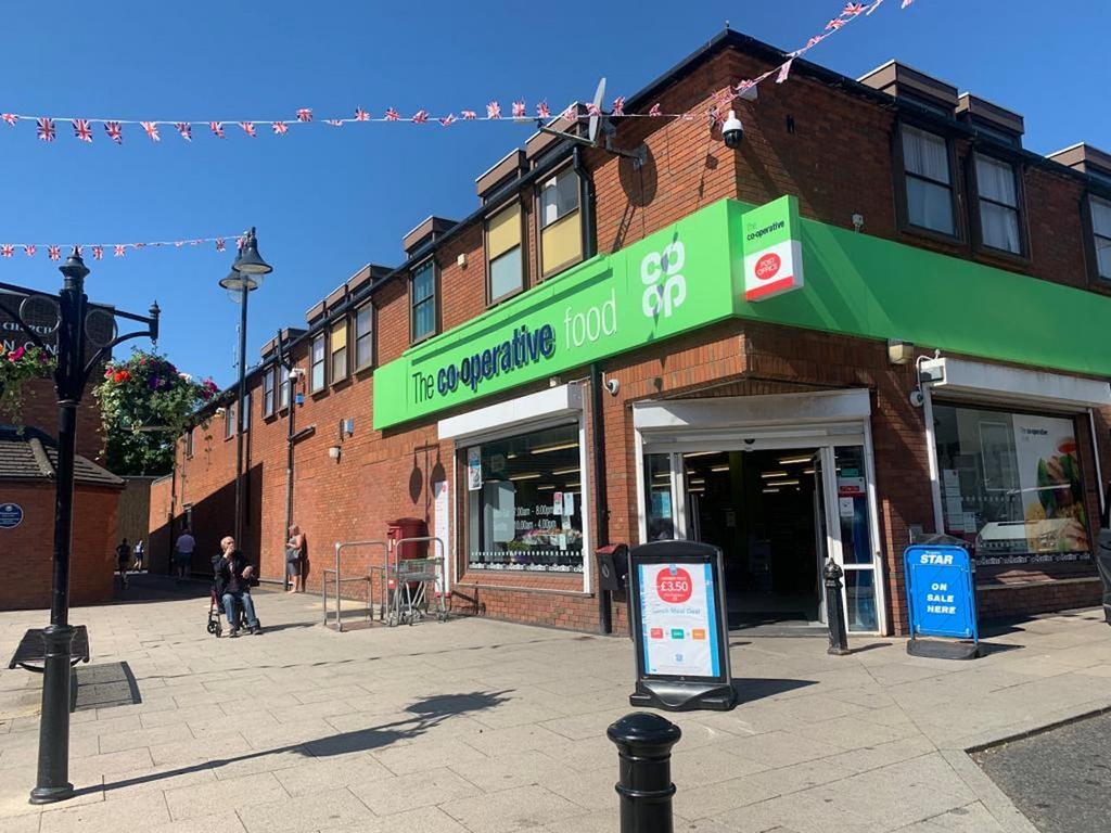 Ground Floor Lock Up Shop Unit, 25-33... Retail property (high street)