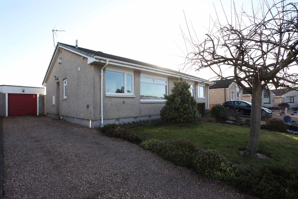 22 Braeview Crescent, Star... 2 bed semi-detached bungalow - £170,000