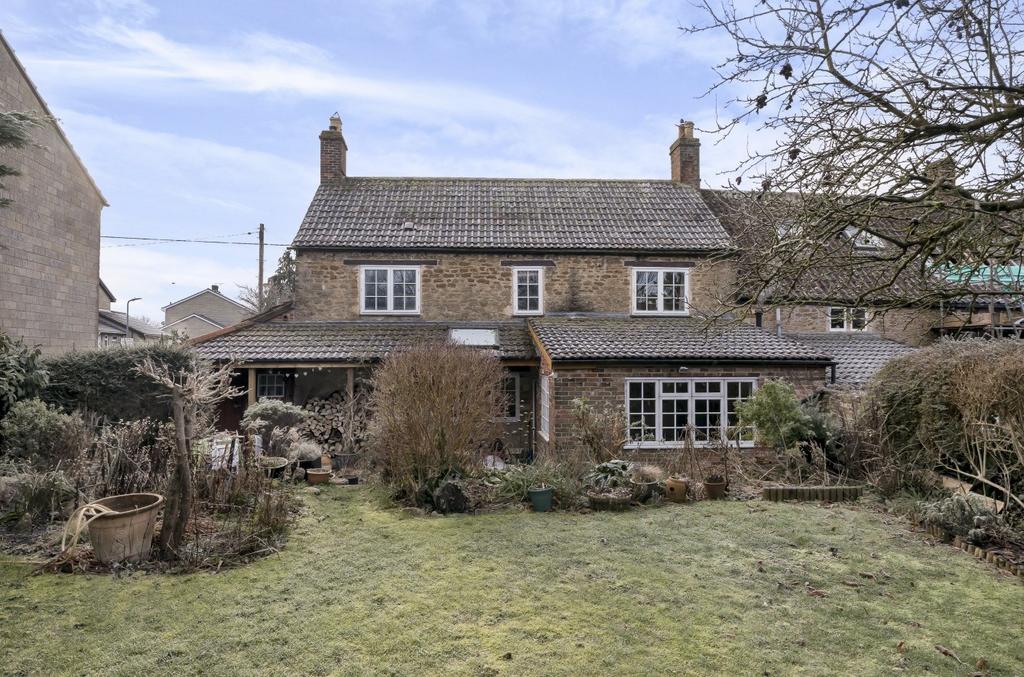 Church Lane, Rode, BA11 3 bed end of terrace house - £500,000