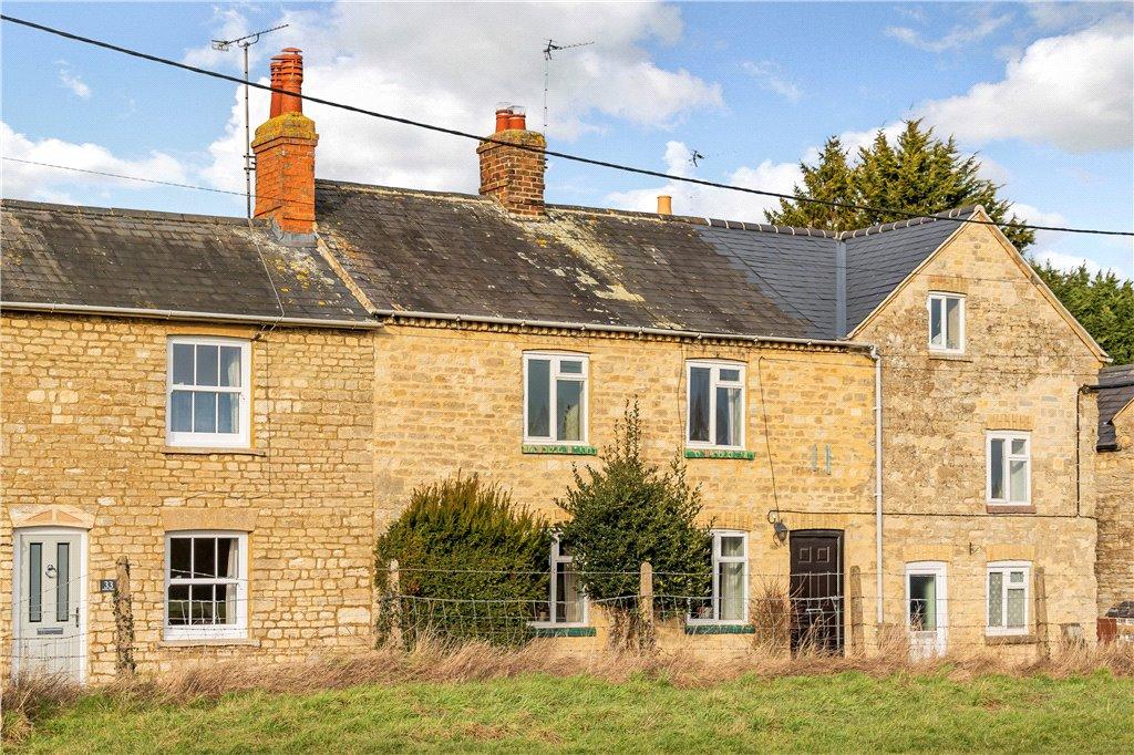 Lower Street, Pury End, Towcester... 2 bed terraced house - £200,000
