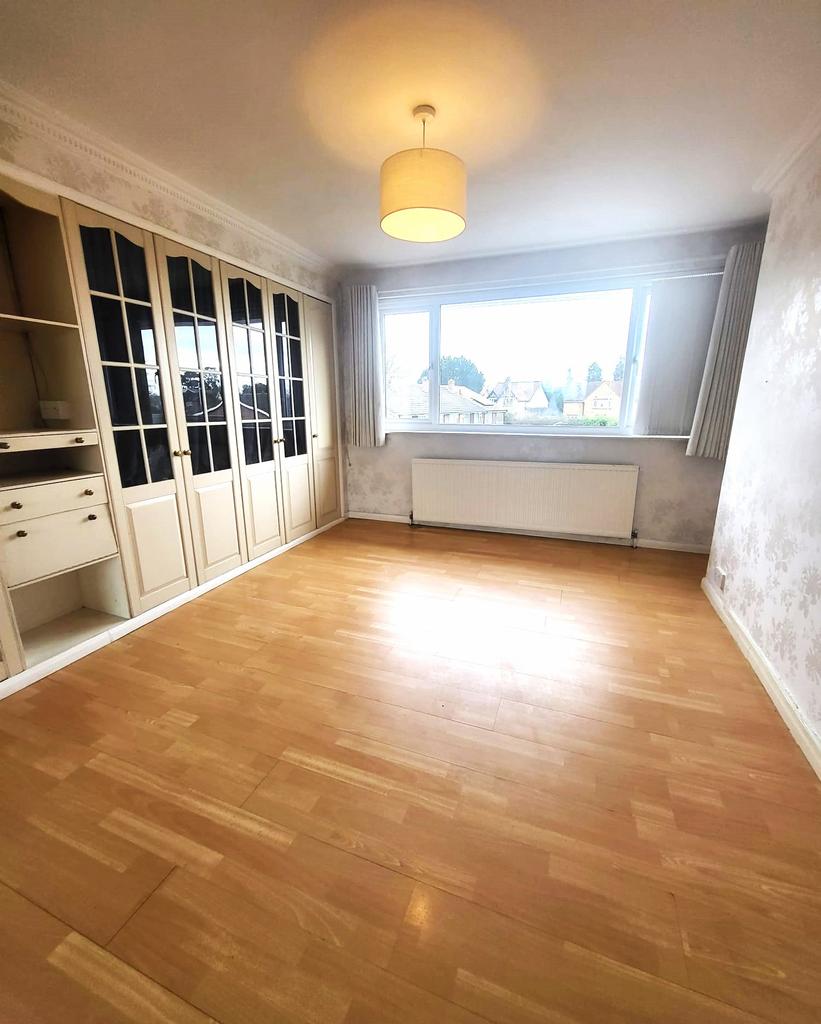 Uxbridge, Greater London, UB8 4 bed terraced house - £2,650 pcm (£612 pw)
