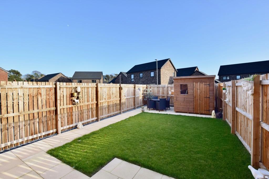 Graham Croft Pocklington 3 Bed Semi Detached House £270 000