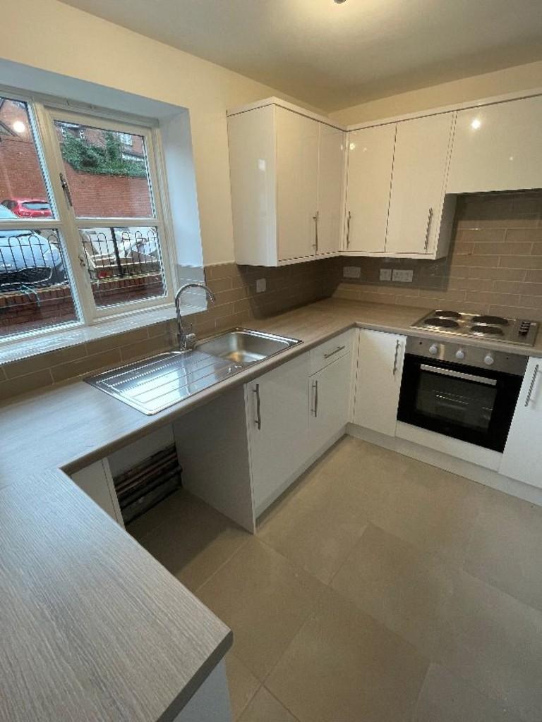 Old Mill Place, Tattenhall 2 bed apartment - £800 pcm (£185 pw)