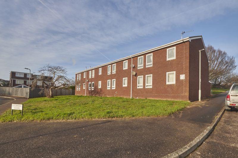 Sycamore Close, Exeter 1 bed apartment - £150,000
