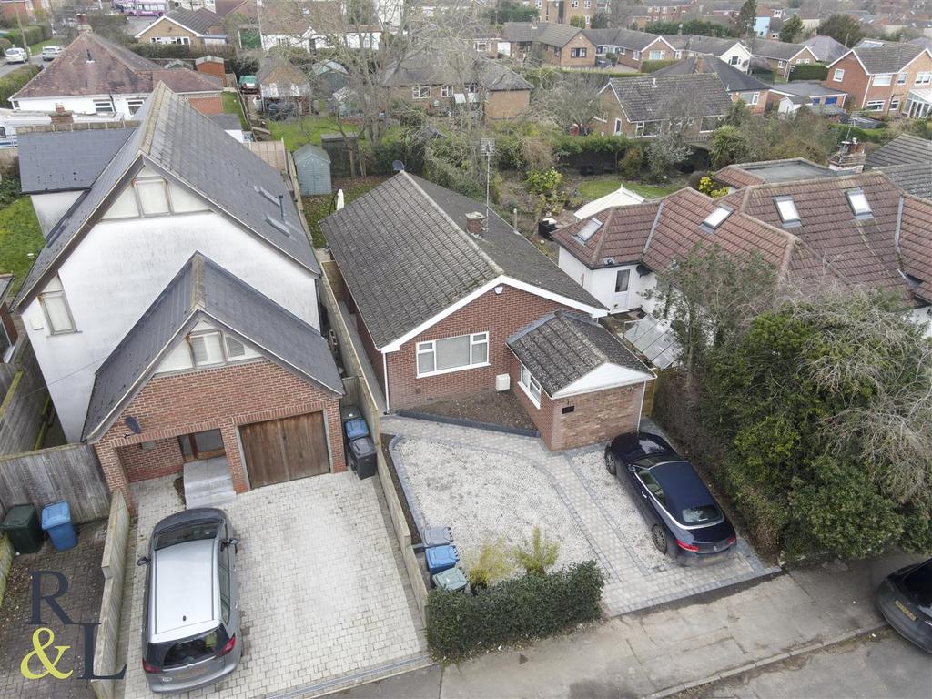 Dale Road, Keyworth, Nottingham 3 bed detached bungalow - £330,000