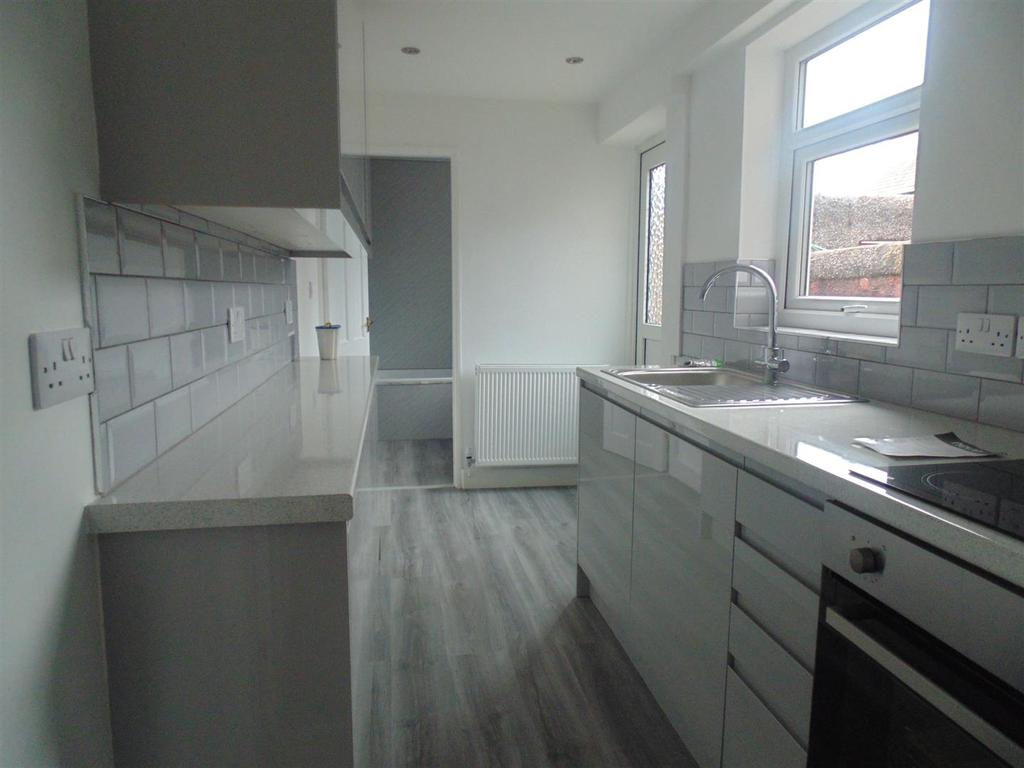 Dominion Street, Walney Island 2 bed house - £575 pcm (£133 pw)