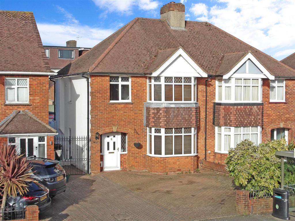Hangleton Road, Hove, East Sussex 3 bed semi-detached house - £650,000