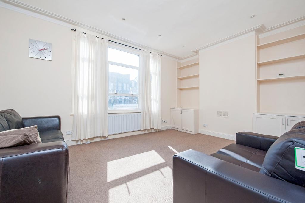 Queenstown Road, London, SW8 2 bed flat - £360,000