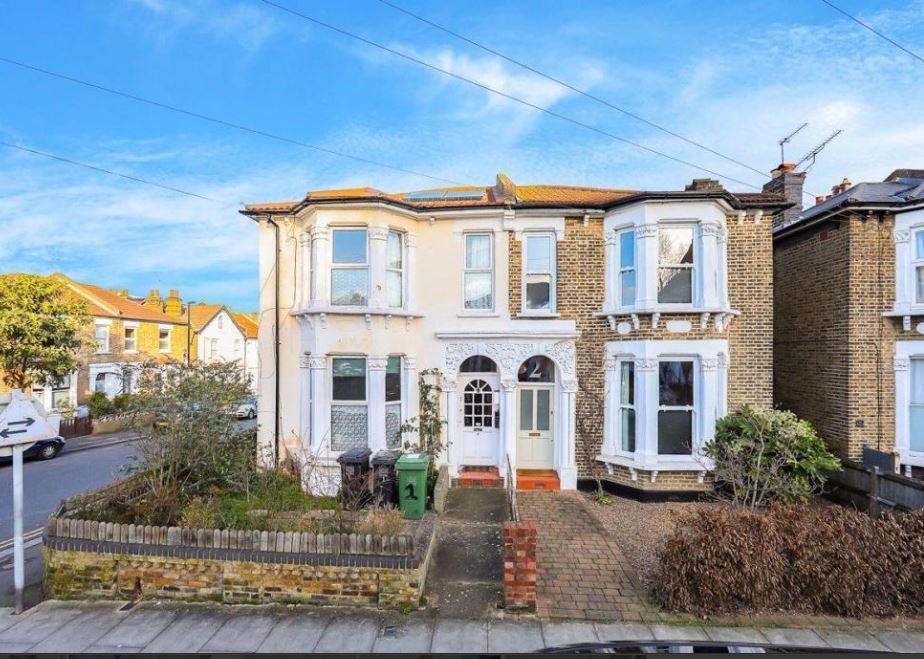 St. Swithuns Road, London, SE13 6RW 1 bed flat - £1,200 pcm (£277 pw)
