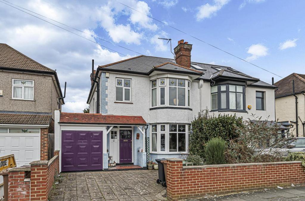 Daneby Road, London, SE6 2QQ 3 bed house - £625,000
