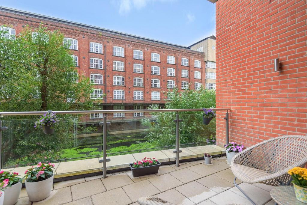 Leetham Lane, York 2 bed apartment - £350,000