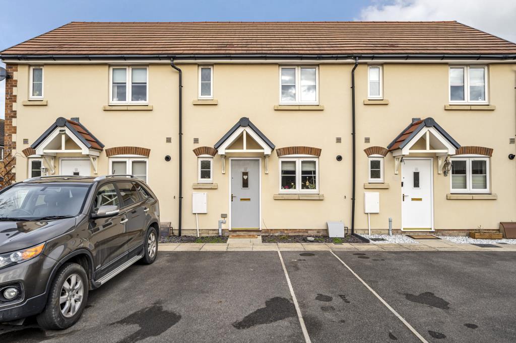 Didcot, Oxfordshire, OX11 2 bed terraced house - £300,000