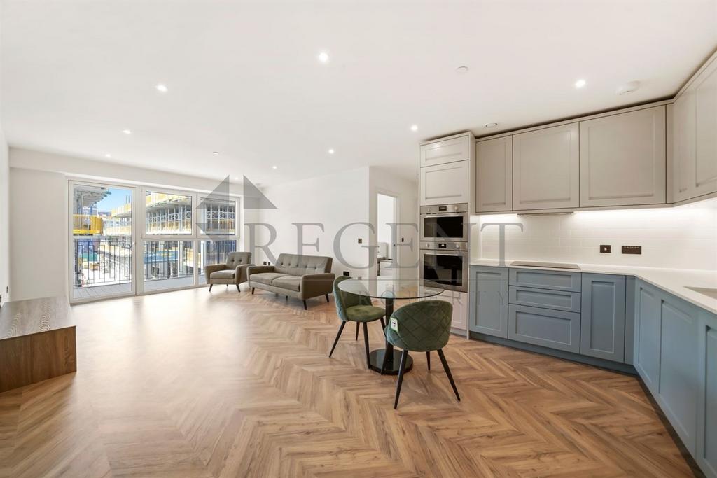 Tryon House, Brook Street, KT1 2 bed apartment - £3,200 pcm (£738 pw)