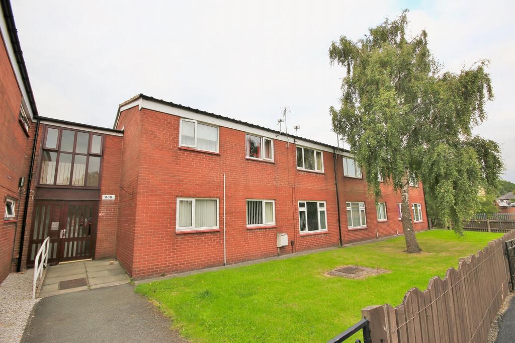 Beaumont Grove, Orrell, Wigan WN5 0BT 2 bed apartment - £75,000