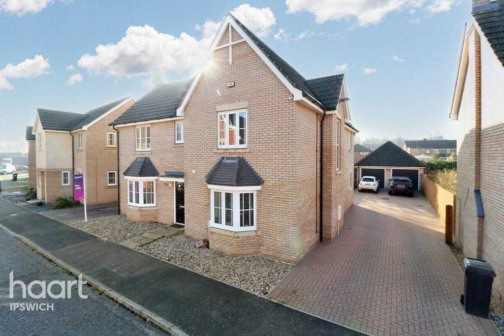 Plummers Dell, IPSWICH 4 bed detached house - £475,000