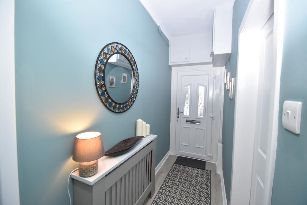 Baldwin Avenue Knightswood G13 2jx 2 Bed Ground Floor Flat £125 000