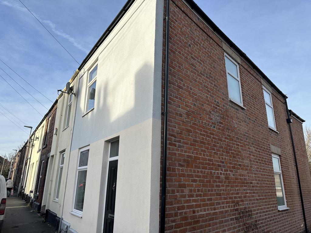 Picow Street, Runcorn, Cheshire, WA7 2 bed terraced house - £725 pcm (£ ...