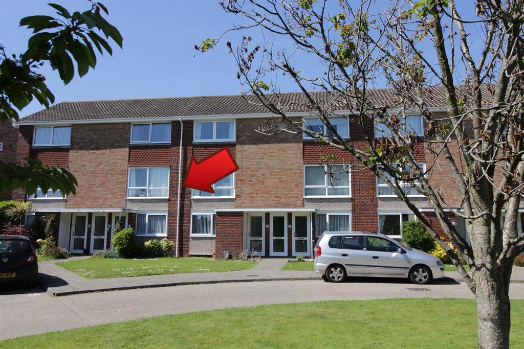 Ashley Road, New Milton, Hampshire, BH25 2 bed apartment - £245,000