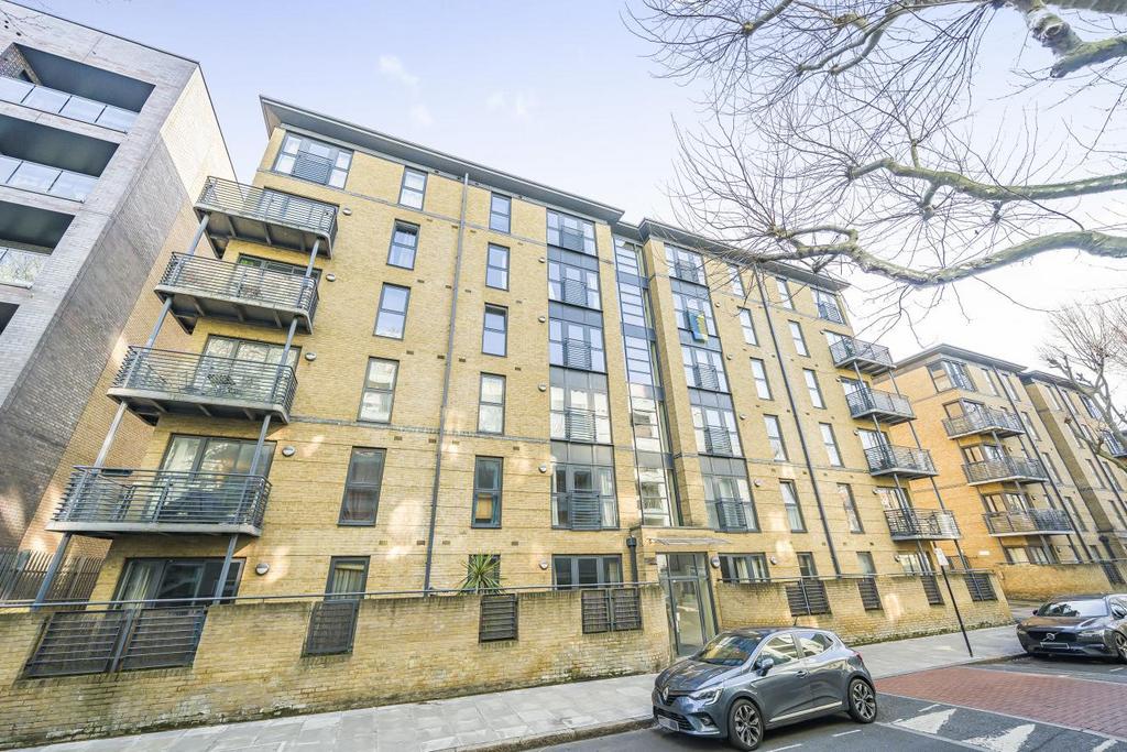 Spa Road, London 2 bed flat for sale - £600,000