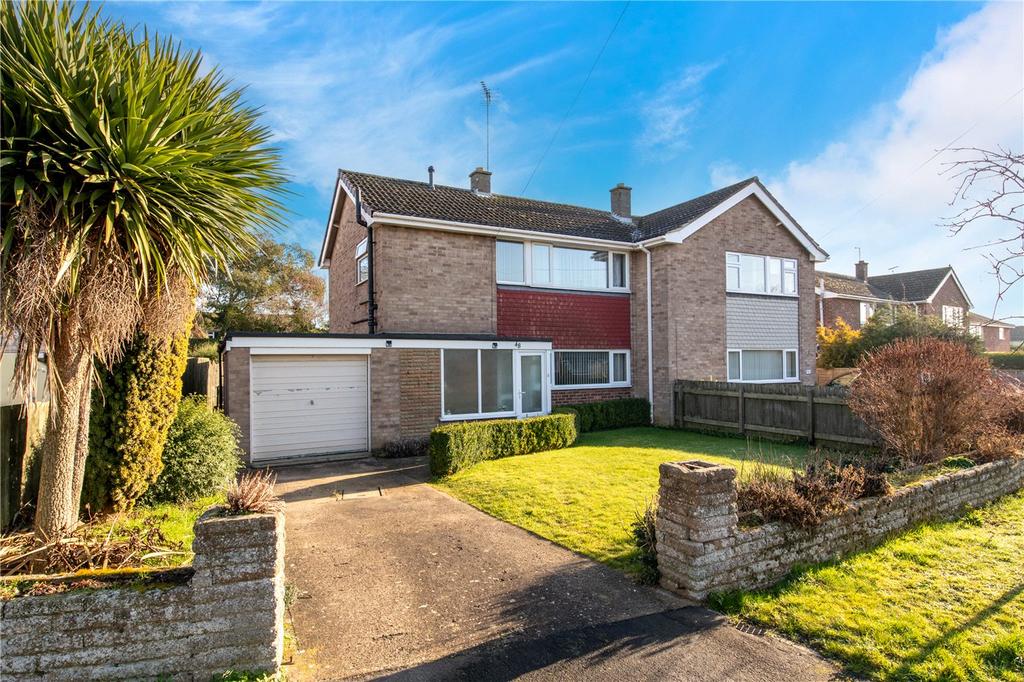 Westwood Drive Bourne Lincolnshire Pe10 3 Bed Semi Detached House