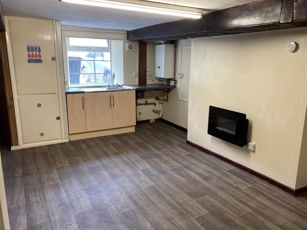 3 Malthouse Cottages, Manor Road, Kiveton Park Station, S26 6PB 2 bed ...