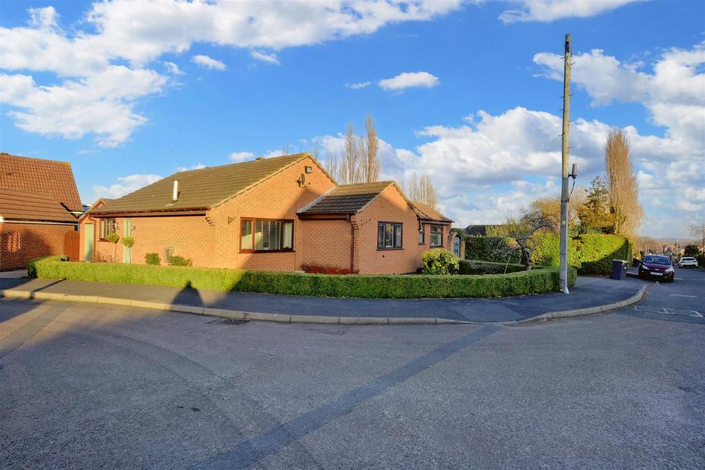 Springfield Avenue, Sandiacre 2 bed detached bungalow - £350,000