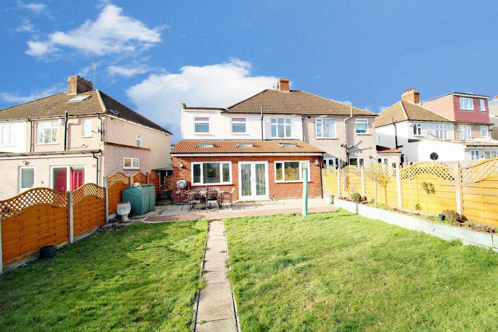 Cleveland Road, Welling, Kent, DA16 3JP 4 bed semi-detached house - £ ...