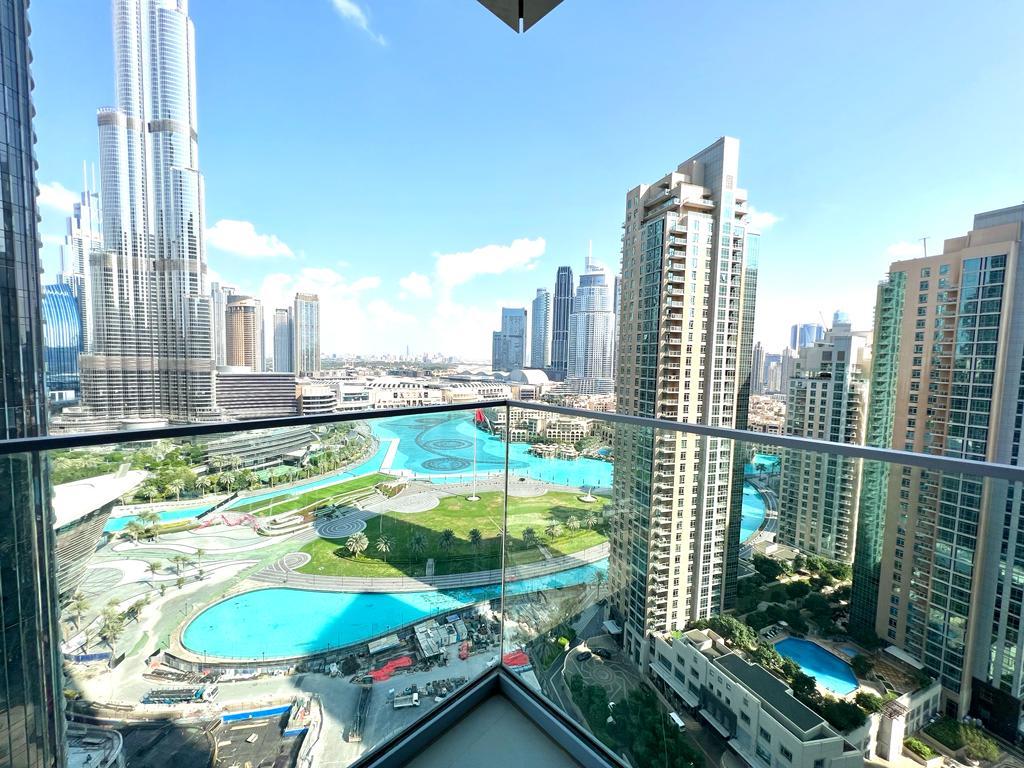 Downtown Dubai, Dubai, Dubai, United... 3 bed apartment - £1,628,337