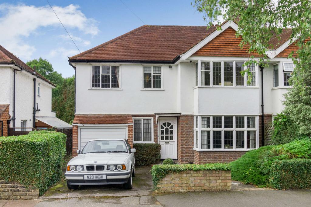 Cuckoo Hill Road, Pinner, HA5 4 bed semi-detached house - £1,195,000