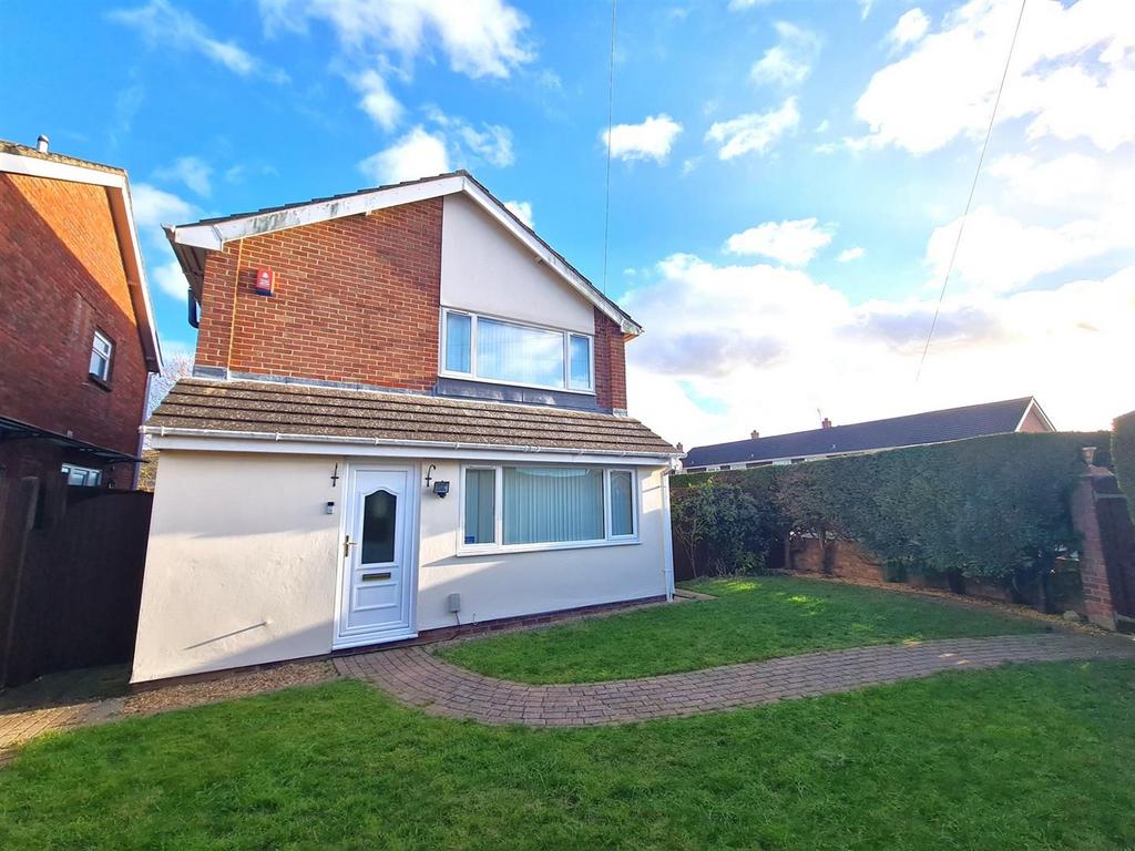 Locks Road, Locks Heath 3 bed detached house - £465,000