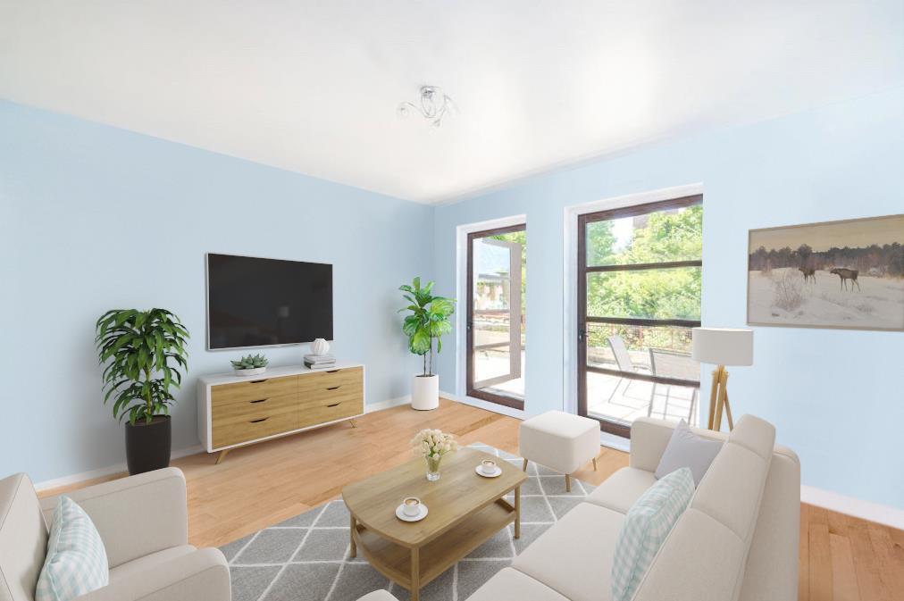 Norway Gate, Canada Water, SE16 1 bed flat - £375,000