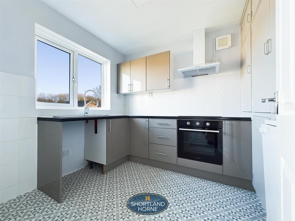 Nod Rise, Mount Nod, Coventry 2 bed apartment - £850 pcm (£196 pw)