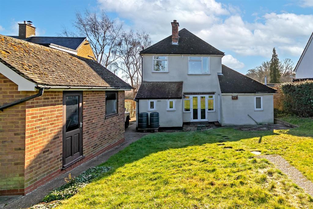 Sandpit Lane, St. Albans 4 bed detached house - £1,000,000
