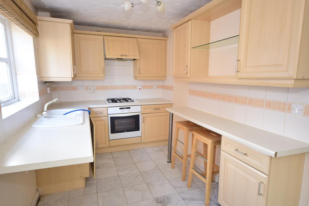 Cheldoc Rise St. Marys Island ME4 3 bed detached house - £1,550 pcm (£ ...