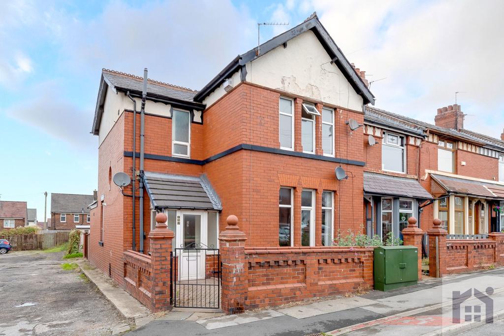 Moor Road, Chorley, PR7 2NG 3 bed terraced house - £125,000