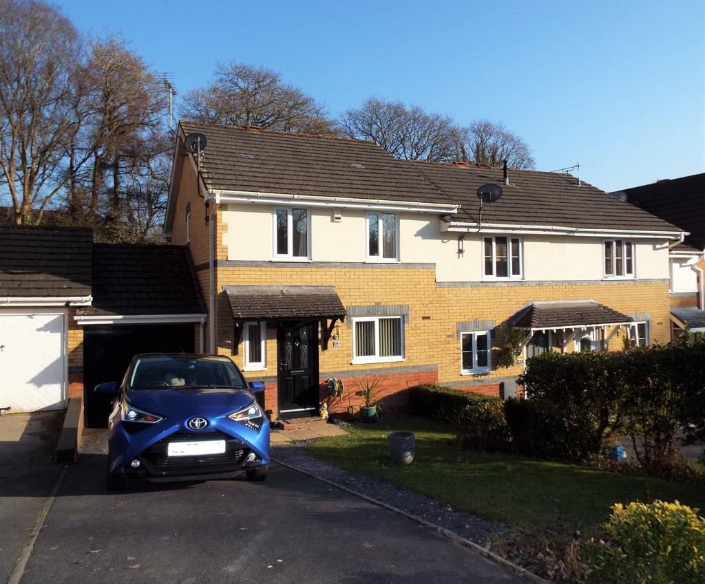 39 Byron Way, Killay, Swansea, SA2 7EP 3 bed end of terrace house - £ ...