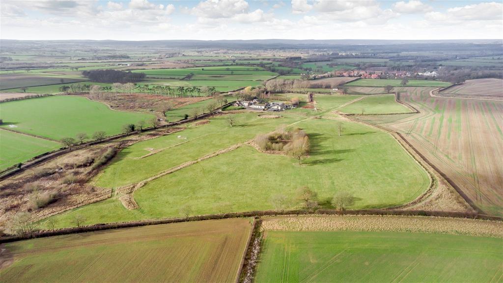 Cowthorpe, Warfield Lane, LS22 4 bed detached house for sale - £950,000