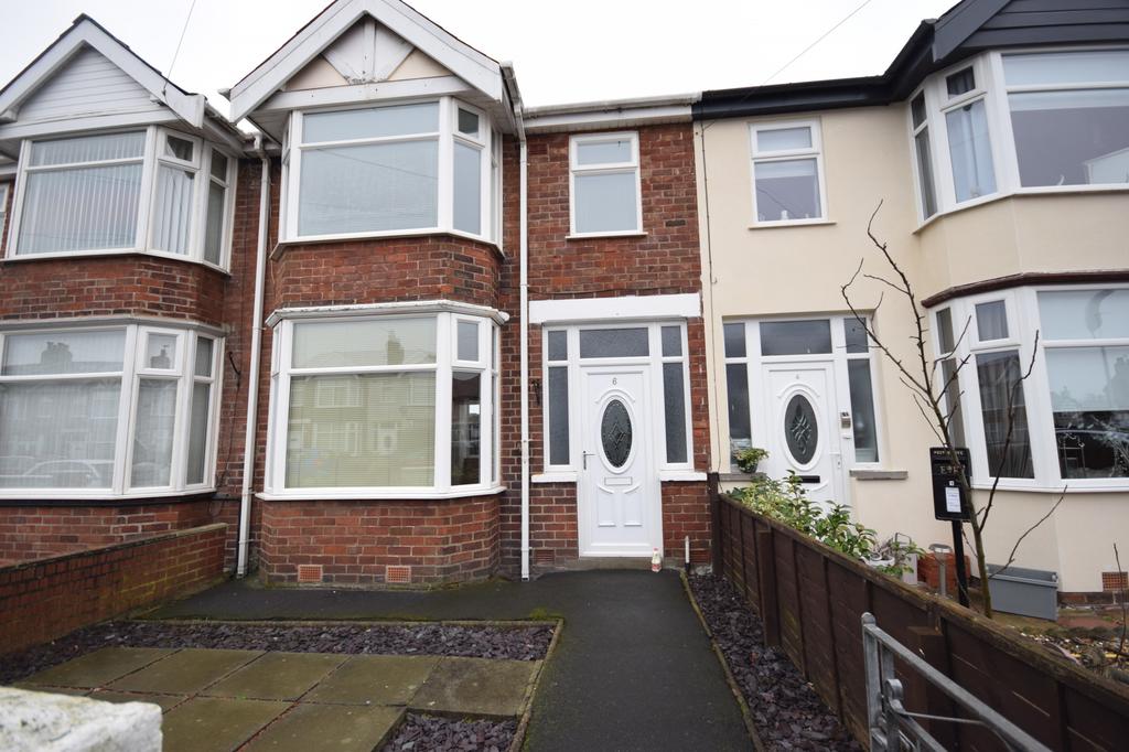 Keasden Avenue, Blackpool... 3 bed terraced house - £725 pcm (£167 pw)