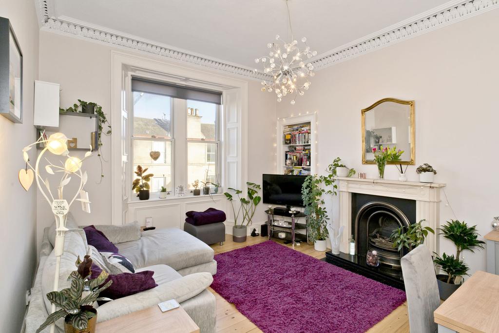 20 7 Caledonian Road Edinburgh Eh11 2 Bed Flat £240 000