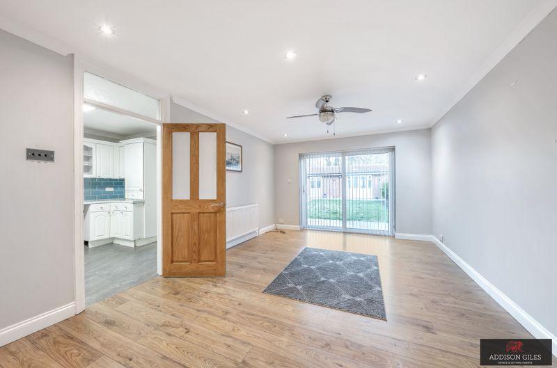 Seymour Road, Slough, SL1 4 bed semi-detached house - £560,000