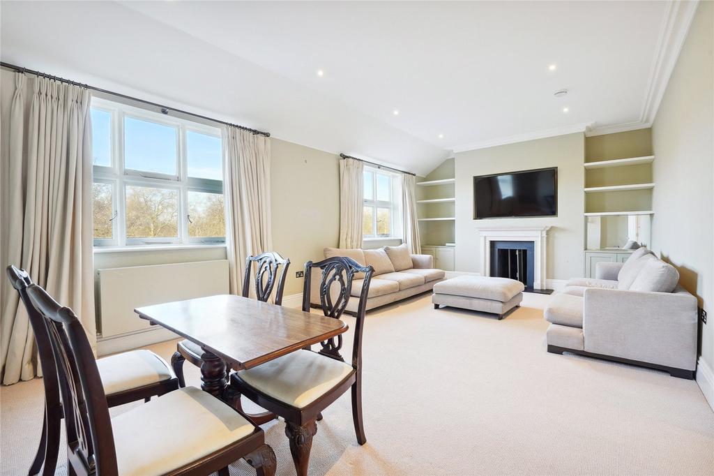 Prince of Wales Drive, London, SW11 3 bed apartment - £3,600 pcm (£831 pw)