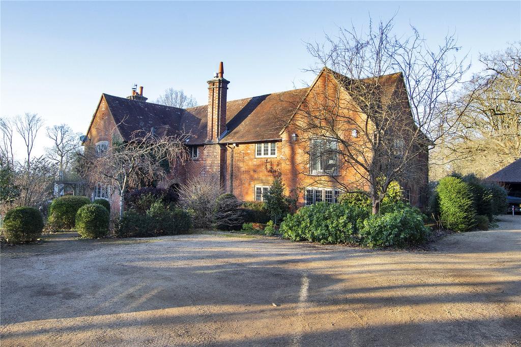 Uckfield Lane, Hever, Edenbridge, Kent, TN8 5 bed detached house for ...
